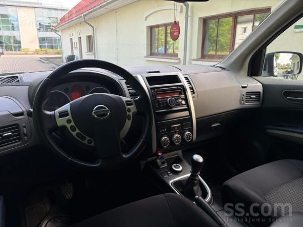 Nissan X-Trail 2008 in Jelgava, with an engine capacity of 2.00 L and mileage of 187 thousand km for 4200 €, photo 7 on AUTOMOTO.COM.LV