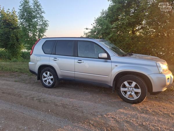 Nissan X-Trail 2008 in Birstonas, with an engine capacity of 2.00 L and mileage of 322 thousand km for 3800 €, photo 4 on AUTOMOTO.COM.LV