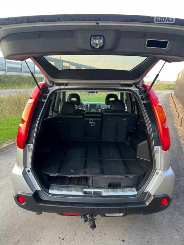 Nissan X-Trail 2008 in Marijampole, with an engine capacity of 2.00 L and mileage of 240 thousand km for 3500 €, photo 8 on AUTOMOTO.COM.LV