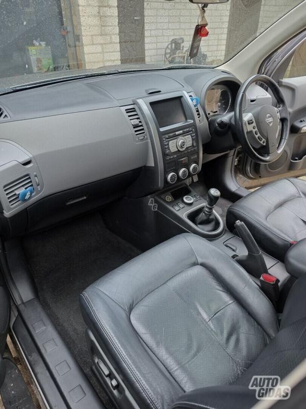 Nissan X-Trail 2009 in Telschi, with an engine capacity of 2.00 L and mileage of 148 thousand km for 2400 €, photo 9 on AUTOMOTO.COM.LV