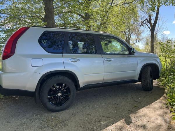 Nissan X-Trail 2011 Rīga, ar dzinēja tilpumu 2.00 L un nobraukumu 286 tūkst. km par 6650 €, foto 6 vietnē AUTOMOTO.COM.LV