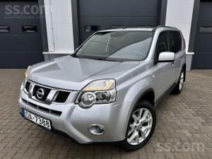 Nissan X-Trail 2011 in Riga, with an engine capacity of 2.00 L and mileage of 293 thousand km for 7500 €, photo 1 on AUTOMOTO.COM.LV