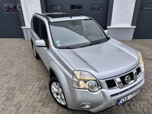 Nissan X-Trail 2011 in Riga, with an engine capacity of 2.00 L and mileage of 293 thousand km for 7500 €, photo 8 on AUTOMOTO.COM.LV