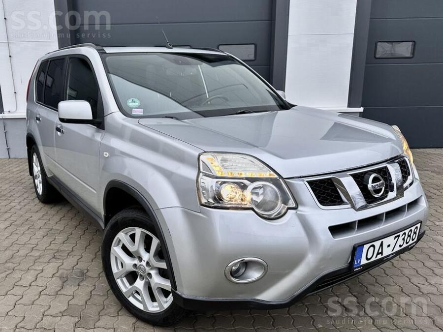 Nissan X-Trail 2011 in Riga, with an engine capacity of 2.00 L and mileage of 293 thousand km for 7500 €, photo 9 on AUTOMOTO.COM.LV