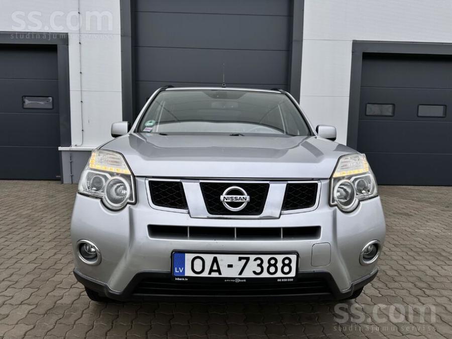 Nissan X-Trail 2011 in Riga, with an engine capacity of 2.00 L and mileage of 293 thousand km for 7500 €, photo 11 on AUTOMOTO.COM.LV