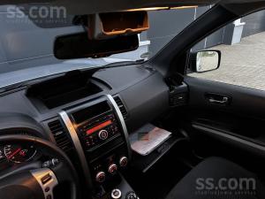 Nissan X-Trail 2011 in Riga, with an engine capacity of 2.00 L and mileage of 293 thousand km for 7500 €, photo 23 on AUTOMOTO.COM.LV