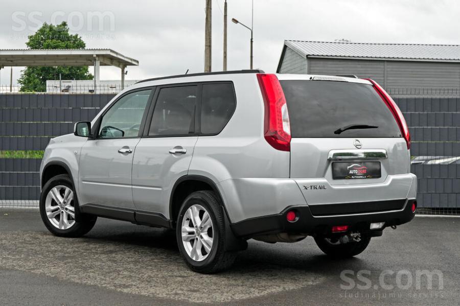 Nissan X-Trail 2011 in Ogre, with an engine capacity of 2.00 L and mileage of 257 thousand km for 5700 €, photo 3 on AUTOMOTO.COM.LV
