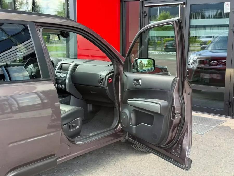 Nissan X-Trail 2011 Rīga, ar dzinēja tilpumu 2.00 L un nobraukumu 228 tūkst. km par 9300 €, foto 15 vietnē AUTOMOTO.COM.LV