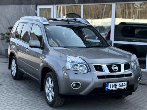 Nissan X-Trail 2014 in Radviliskis, with an engine capacity of 2.00 L and mileage of 359 thousand km for 8250 €, photo 6 on AUTOMOTO.COM.LV