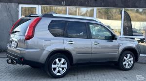 Nissan X-Trail 2014 in Radviliskis, with an engine capacity of 2.00 L and mileage of 359 thousand km for 8250 €, photo 8 on AUTOMOTO.COM.LV