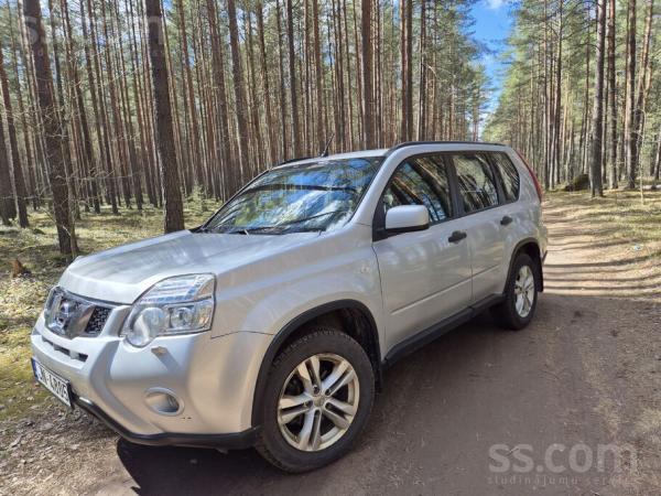 Nissan X-Trail 2014 Krāslava, ar dzinēja tilpumu 2.00 L un nobraukumu 273 tūkst. km par 4000 €, foto 2 vietnē AUTOMOTO.COM.LV