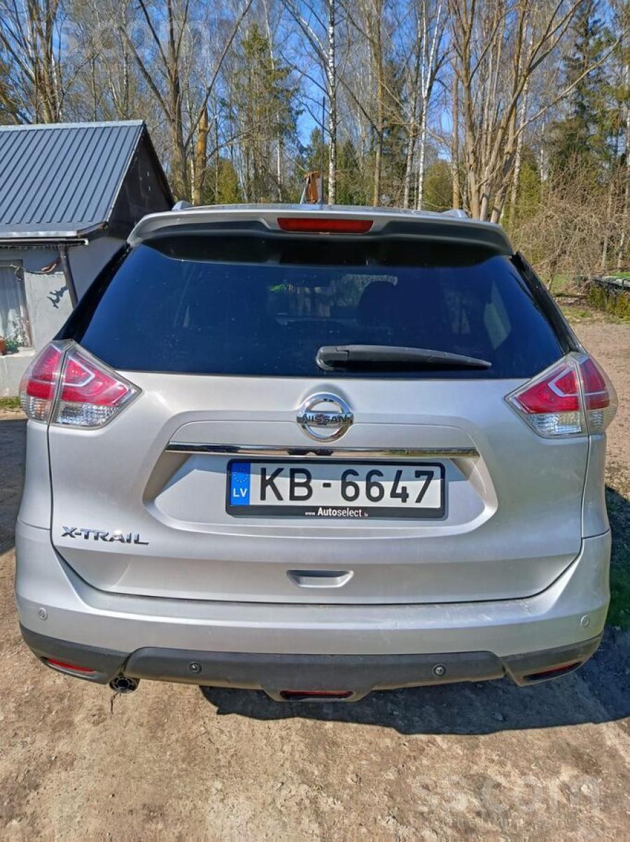 Nissan X-Trail 2015 in Bauska, with an engine capacity of 1.60 L and mileage of 303 thousand km for 9000 €, photo 7 on AUTOMOTO.COM.LV