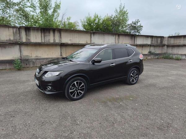 Nissan X-Trail 2015 Viļņa, ar dzinēja tilpumu 1.60 L un nobraukumu 258 tūkst. km par 8200 €, foto 1 vietnē AUTOMOTO.COM.LV