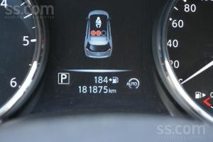 Nissan X-Trail 2016 in Riga, with an engine capacity of 1.60 L and mileage of 182 thousand km for 9290 €, photo 10 on AUTOMOTO.COM.LV
