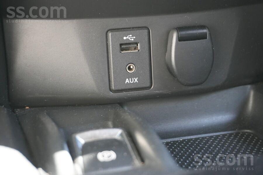 Nissan X-Trail 2016 in Riga, with an engine capacity of 1.60 L and mileage of 182 thousand km for 9290 €, photo 22 on AUTOMOTO.COM.LV