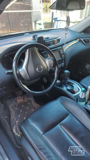 Nissan X-Trail 2016 in Klaipeda, with an engine capacity of 1.60 L and mileage of 300 thousand km for 8500 €, photo 5 on AUTOMOTO.COM.LV