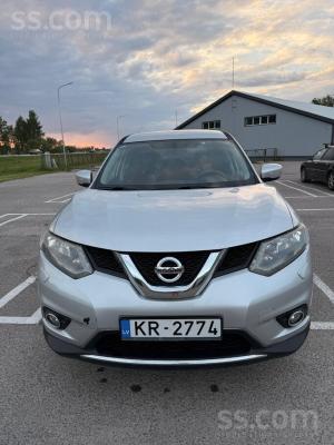 Nissan X-Trail 2017 in Riga, with an engine capacity of 1.60 L and mileage of 208 thousand km for 6700 €, photo 7 on AUTOMOTO.COM.LV