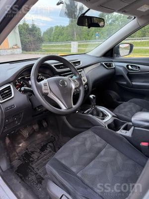 Nissan X-Trail 2017 in Riga, with an engine capacity of 1.60 L and mileage of 208 thousand km for 6700 €, photo 9 on AUTOMOTO.COM.LV