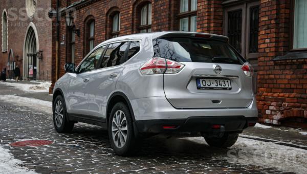 Nissan X-Trail 2017 in Riga, with an engine capacity of 1.60 L and mileage of 293 thousand km for 7650 €, photo 3 on AUTOMOTO.COM.LV