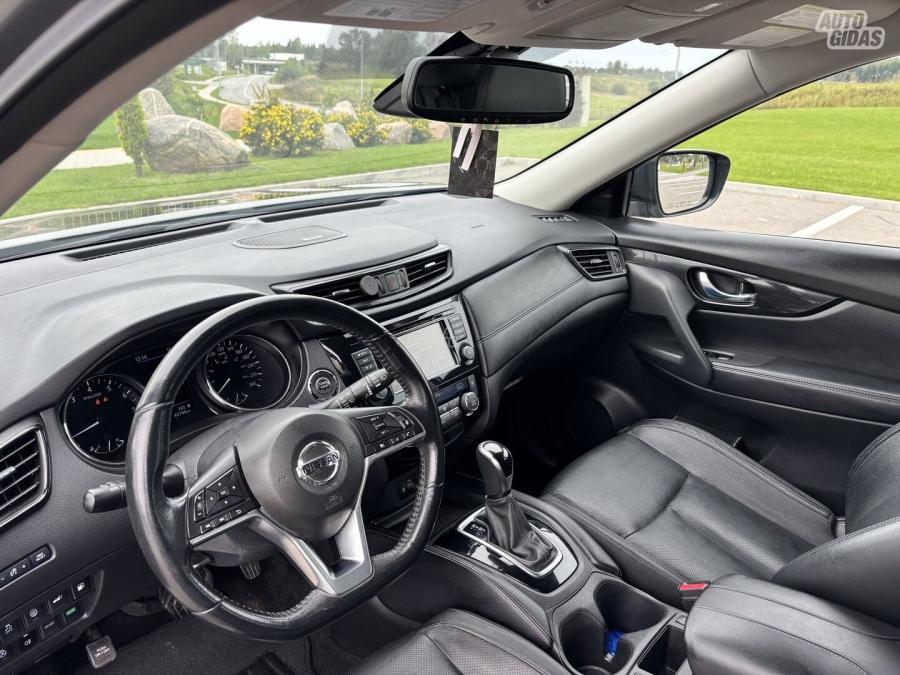 Nissan X-Trail 2019 in Vilnius, with an engine capacity of 2.50 L and mileage of 44 thousand km for 13790 €, photo 7 on AUTOMOTO.COM.LV