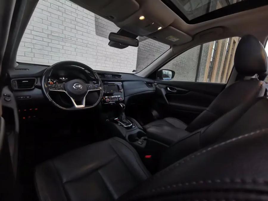 Nissan X-Trail 2020 in Riga, with an engine capacity of 1.70 L and mileage of 180 thousand km for 15790 €, photo 6 on AUTOMOTO.COM.LV