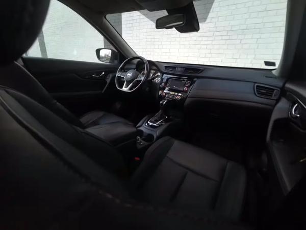 Nissan X-Trail 2020 in Riga, with an engine capacity of 1.70 L and mileage of 180 thousand km for 15790 €, photo 7 on AUTOMOTO.COM.LV