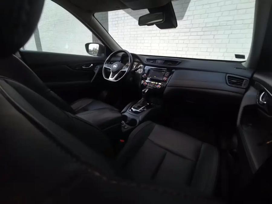 Nissan X-Trail 2020 in Riga, with an engine capacity of 1.70 L and mileage of 180 thousand km for 15790 €, photo 8 on AUTOMOTO.COM.LV