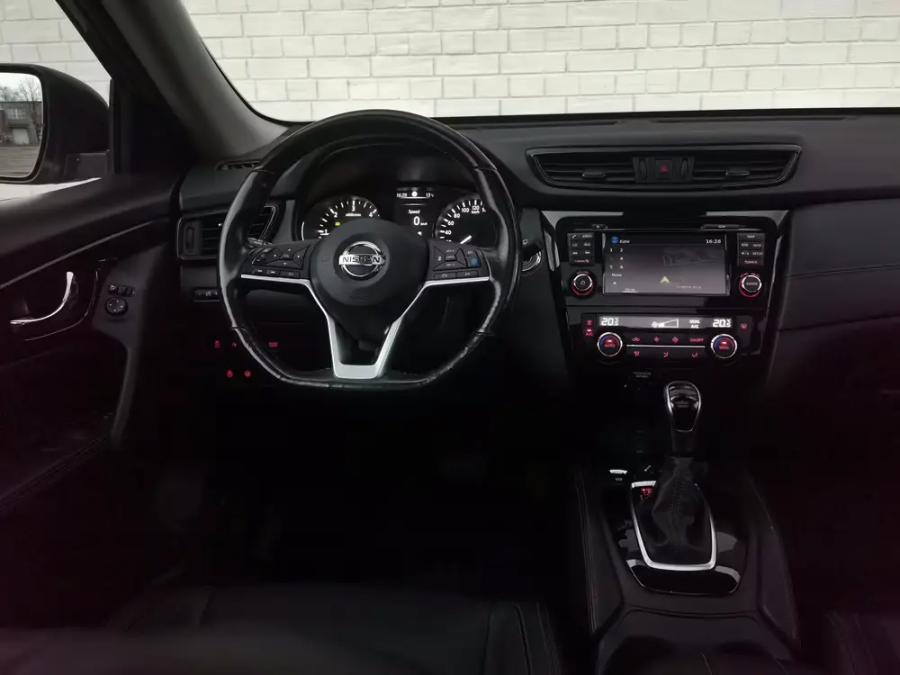 Nissan X-Trail 2020 in Riga, with an engine capacity of 1.70 L and mileage of 180 thousand km for 15790 €, photo 11 on AUTOMOTO.COM.LV