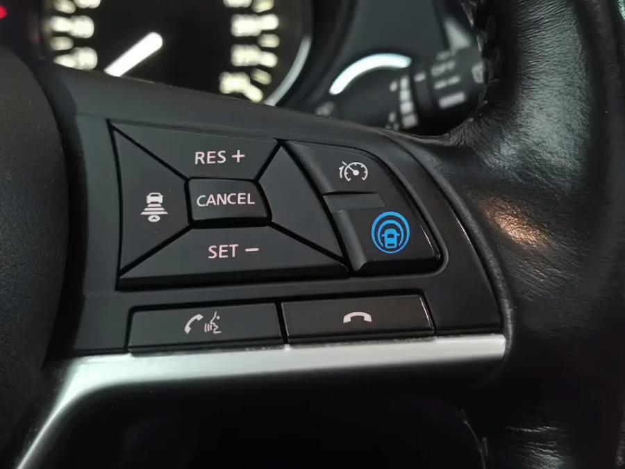 Nissan X-Trail 2020 in Riga, with an engine capacity of 1.70 L and mileage of 180 thousand km for 15790 €, photo 16 on AUTOMOTO.COM.LV