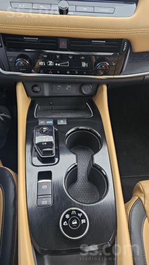 Nissan X-Trail 2023 Daugavpils, ar dzinēja tilpumu 1.50 L un nobraukumu 124 tūkst. km par 25200 €, foto 15 vietnē AUTOMOTO.COM.LV