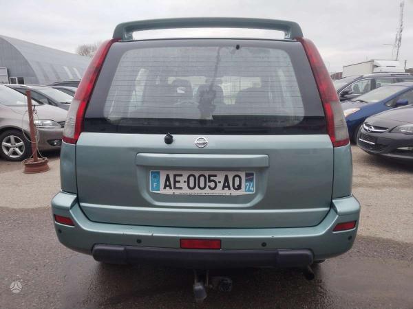 Green Nissan X-Trail 2003 in Marijampole, with an engine capacity of 2.18 L and mileage of 274 thousand km for 3199 €, photo 6 on AUTOMOTO.COM.LV