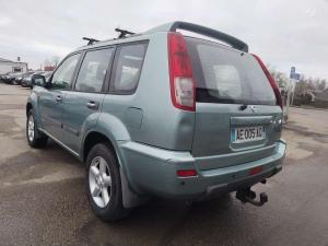 Green Nissan X-Trail 2003 in Marijampole, with an engine capacity of 2.18 L and mileage of 274 thousand km for 3199 €, photo 7 on AUTOMOTO.COM.LV