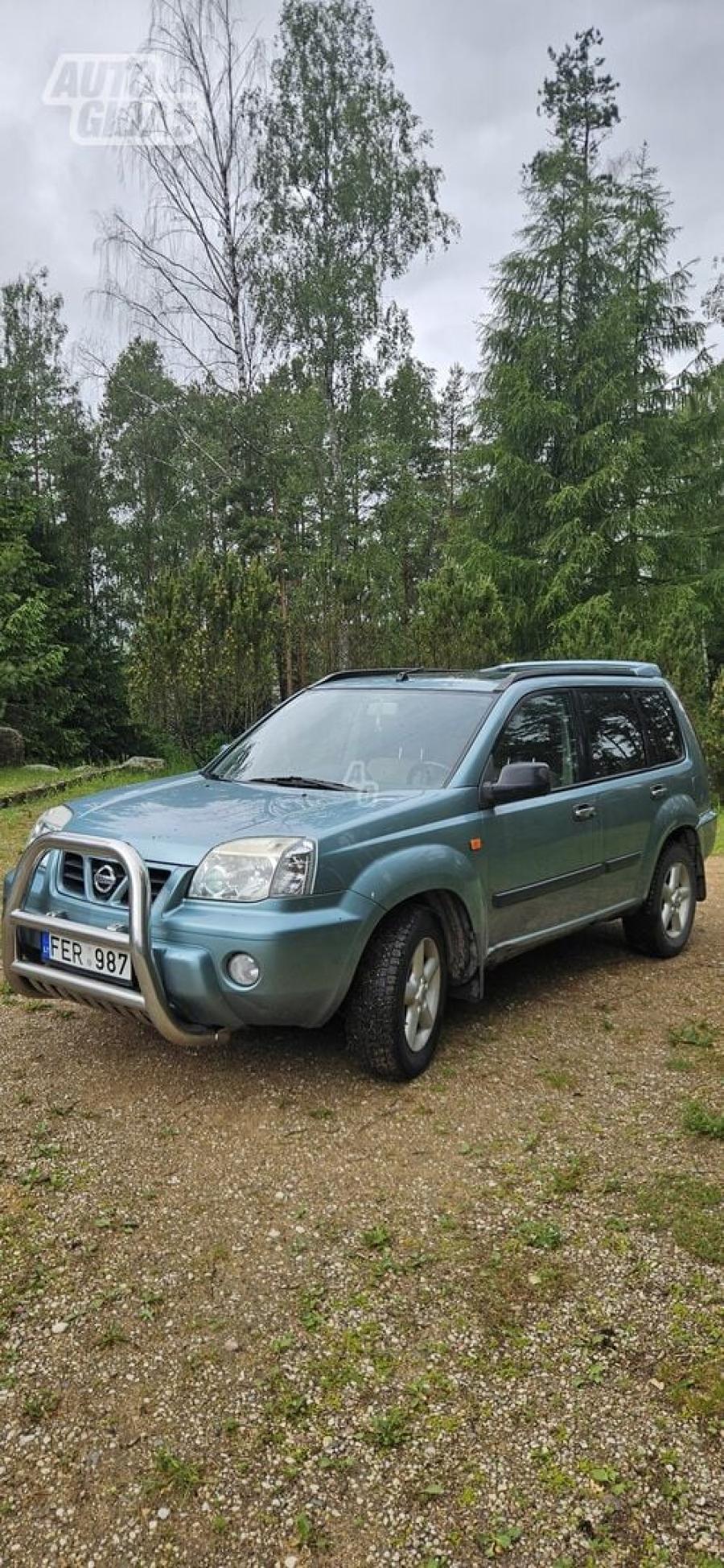 Green Nissan X-Trail 2003 in Moletai, with an engine capacity of 2.20 L and mileage of 162 thousand km for 1000 €, photo 1 on AUTOMOTO.COM.LV