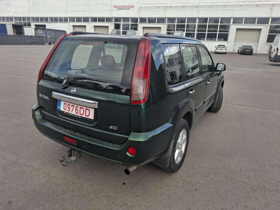 Zaļš Nissan X-Trail 2004 Marijampole, ar dzinēja tilpumu 2.18 L un nobraukumu 292 tūkst. km par 2650 €, foto 8 vietnē AUTOMOTO.COM.LV