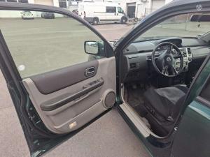 Zaļš Nissan X-Trail 2004 Marijampole, ar dzinēja tilpumu 2.18 L un nobraukumu 292 tūkst. km par 2650 €, foto 12 vietnē AUTOMOTO.COM.LV