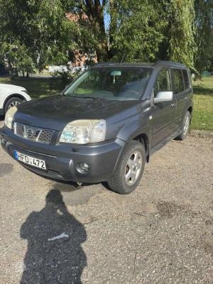 Green Nissan X-Trail 2006 in Vilnius, with an engine capacity of 2.18 L and mileage of 334 thousand km for 1800 €, photo 3 on AUTOMOTO.COM.LV
