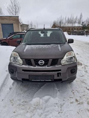 Green Nissan X-Trail 2007 in Rokiskis, with an engine capacity of 2.00 L and mileage of 204 thousand km for 1950 €, photo  on AUTOMOTO.COM.LV