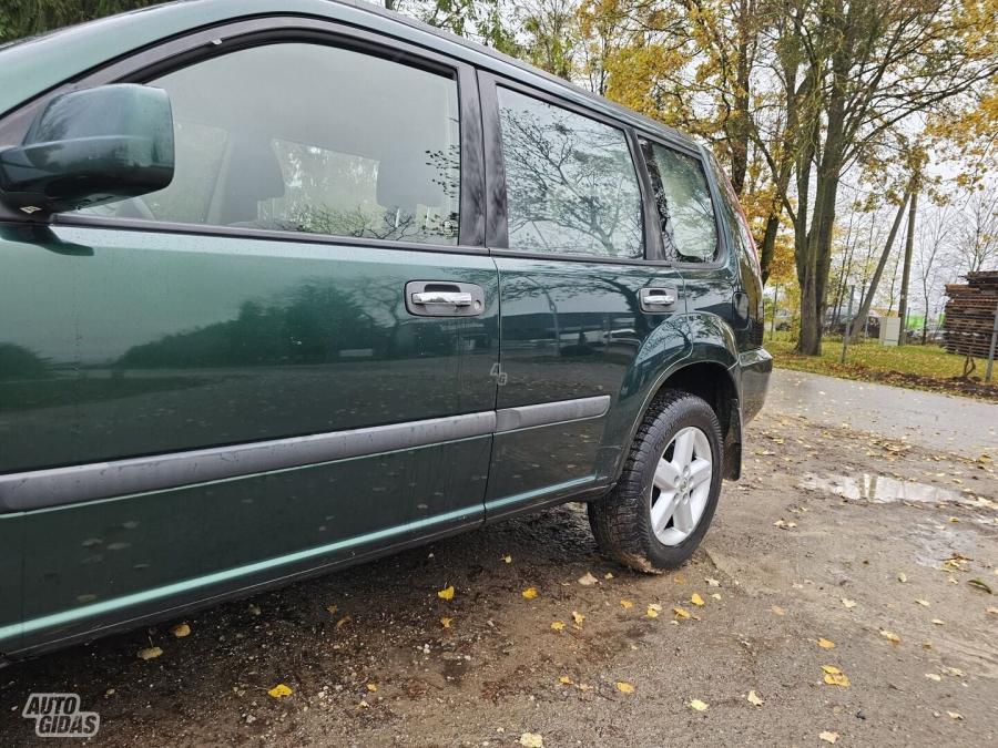 Zaļš Nissan X-Trail 2007 Kauņa, ar dzinēja tilpumu 2.20 L un nobraukumu 320 tūkst. km par 2300 €, foto 9 vietnē AUTOMOTO.COM.LV