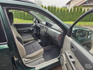 Zaļš Nissan X-Trail 2007 Kauņa, ar dzinēja tilpumu 2.20 L un nobraukumu 320 tūkst. km par 2300 €, foto 13 vietnē AUTOMOTO.COM.LV