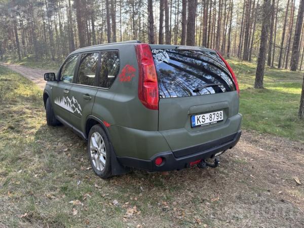 Zaļš Nissan X-Trail 2009 Daugavpils, ar dzinēja tilpumu 2.00 L un nobraukumu 159 tūkst. km par 5550 €, foto 4 vietnē AUTOMOTO.COM.LV