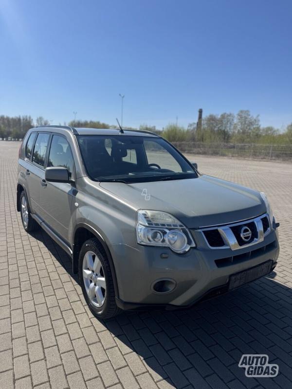 Zaļš Nissan X-Trail 2011 Marijampole, ar dzinēja tilpumu 2.00 L un nobraukumu 280 tūkst. km par 4800 €, foto 3 vietnē AUTOMOTO.COM.LV
