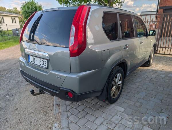 Green Nissan X-Trail 2011 in Riga, with an engine capacity of 2.00 L and mileage of 330 thousand km for 5500 €, photo 5 on AUTOMOTO.COM.LV