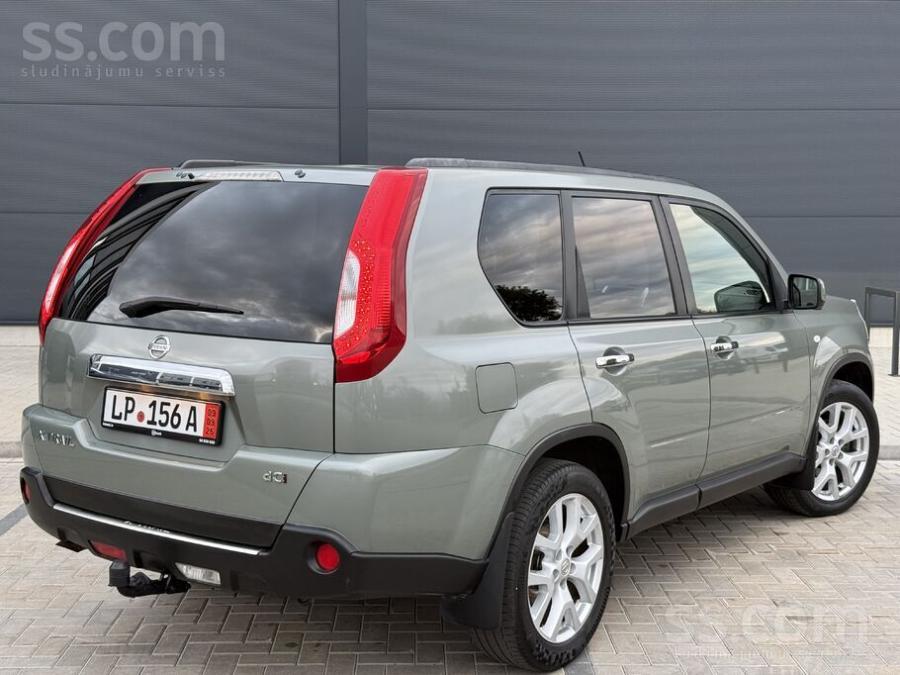 Green Nissan X-Trail 2012 in Riga, with an engine capacity of 2.00 L and mileage of 284 thousand km for 9200 €, photo 6 on AUTOMOTO.COM.LV