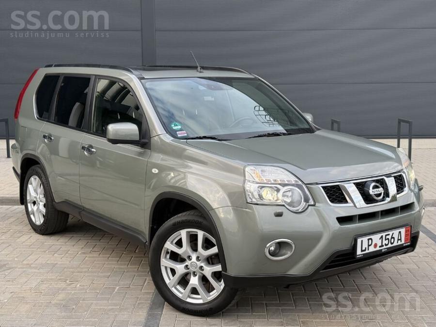Green Nissan X-Trail 2012 in Riga, with an engine capacity of 2.00 L and mileage of 284 thousand km for 9200 €, photo 8 on AUTOMOTO.COM.LV