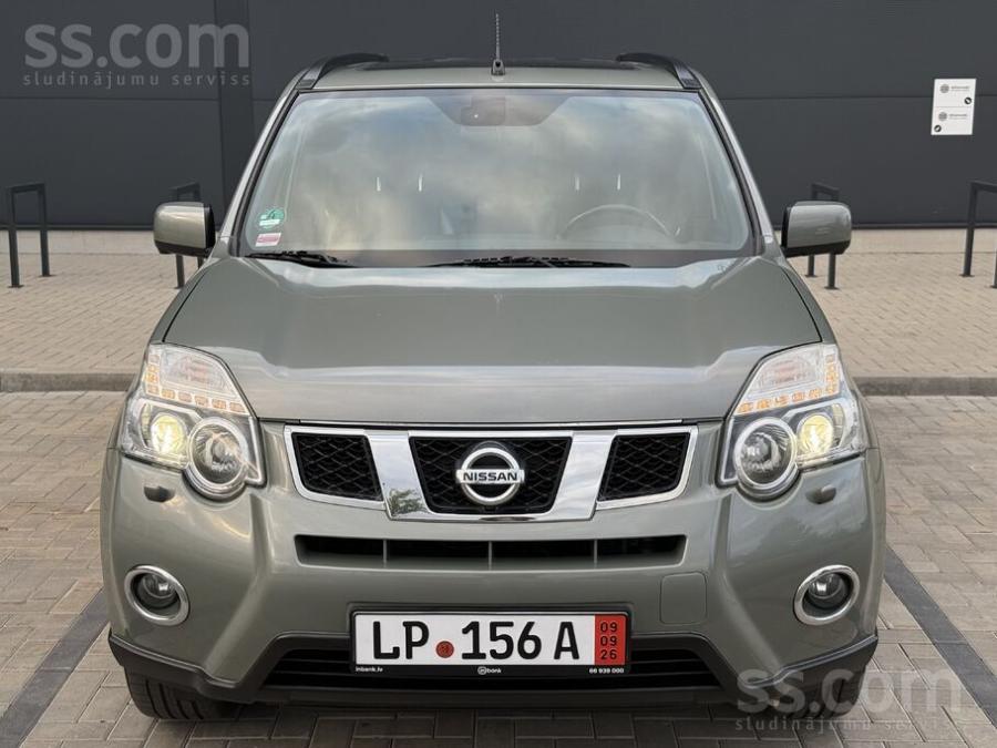 Green Nissan X-Trail 2012 in Riga, with an engine capacity of 2.00 L and mileage of 284 thousand km for 9200 €, photo 9 on AUTOMOTO.COM.LV