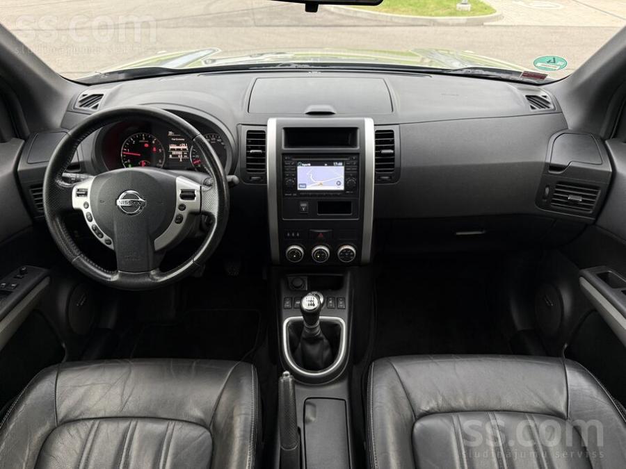Green Nissan X-Trail 2012 in Riga, with an engine capacity of 2.00 L and mileage of 284 thousand km for 9200 €, photo 11 on AUTOMOTO.COM.LV