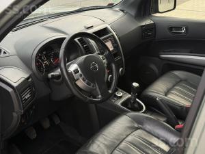 Green Nissan X-Trail 2012 in Riga, with an engine capacity of 2.00 L and mileage of 284 thousand km for 9200 €, photo 14 on AUTOMOTO.COM.LV