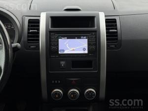 Green Nissan X-Trail 2012 in Riga, with an engine capacity of 2.00 L and mileage of 284 thousand km for 9200 €, photo 16 on AUTOMOTO.COM.LV