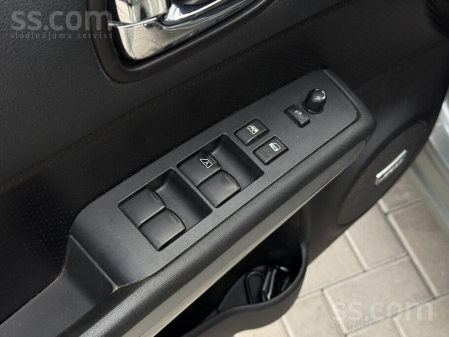 Green Nissan X-Trail 2012 in Riga, with an engine capacity of 2.00 L and mileage of 284 thousand km for 9200 €, photo 24 on AUTOMOTO.COM.LV