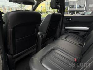 Green Nissan X-Trail 2012 in Riga, with an engine capacity of 2.00 L and mileage of 284 thousand km for 9200 €, photo 29 on AUTOMOTO.COM.LV